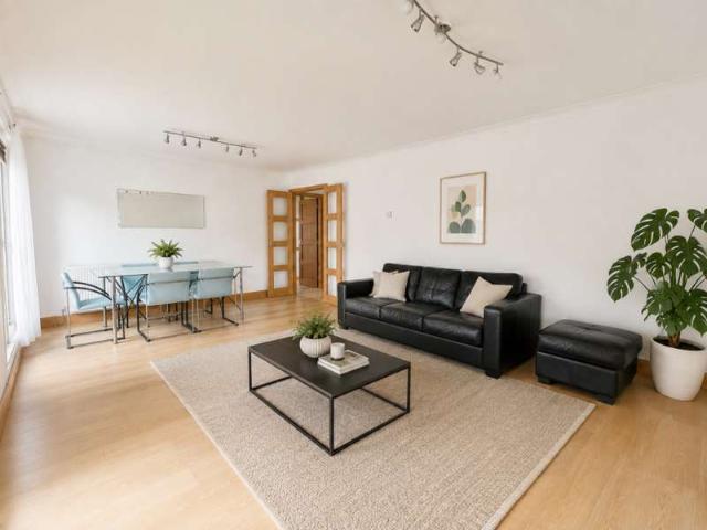 2 Bedroom Apartment Flat