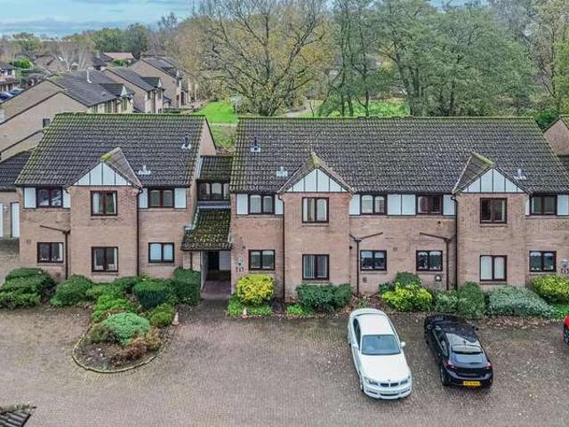 2 Bedroom Apartment Flat