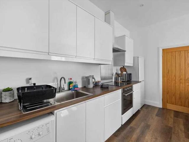 2 Bedroom Apartment Flat