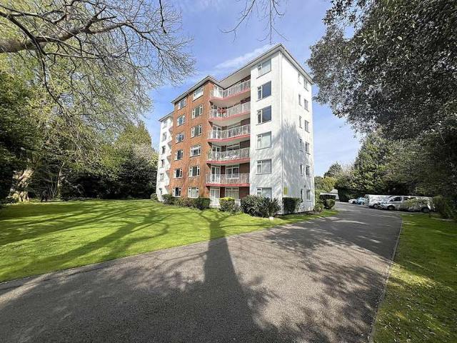 2 Bedroom Apartment Flat