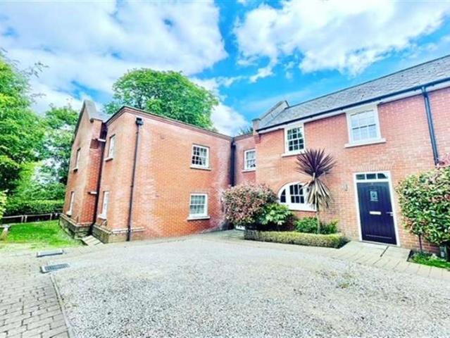 2 Bedroom Apartment Flat