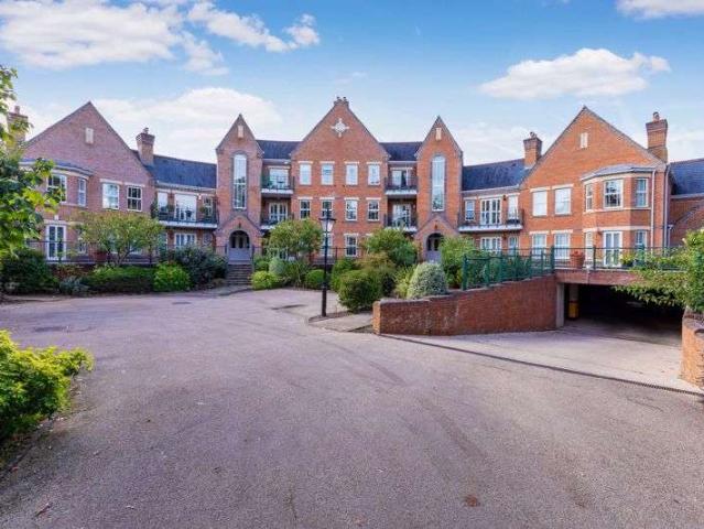 2 Bedroom Apartment Flat