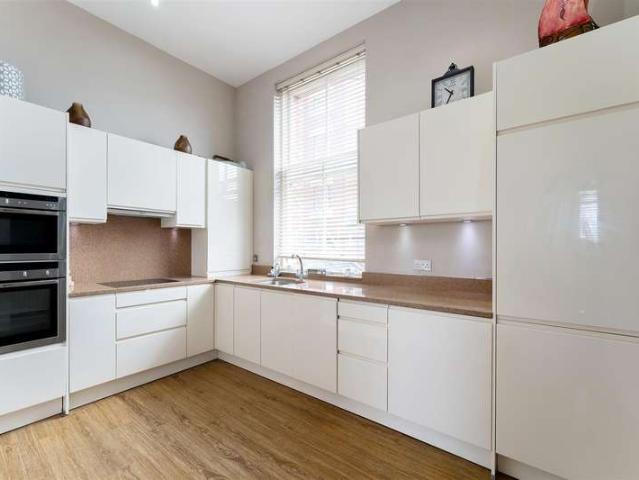 2 Bedroom Apartment Flat
