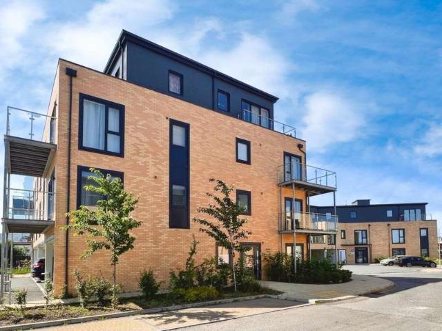 2 Bedroom Apartment Flat