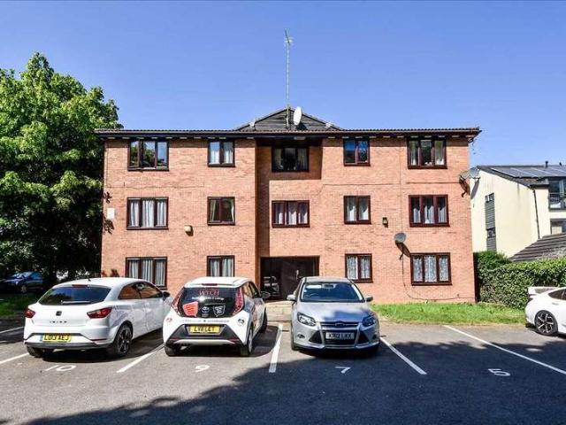 2 Bedroom Apartment Flat