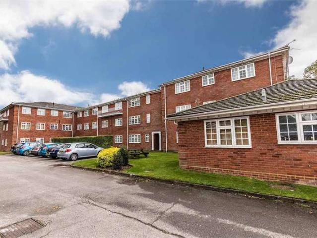 2 Bedroom Apartment Flat