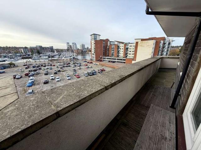 2 Bedroom Apartment Flat