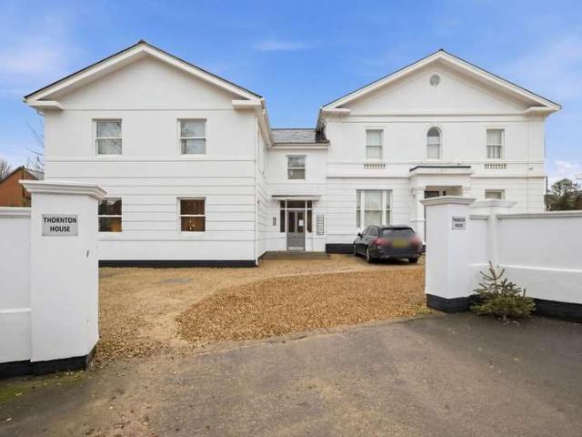 2 Bedroom Apartment Flat