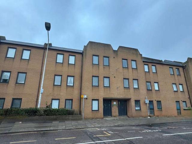 2 Bedroom Apartment Flat