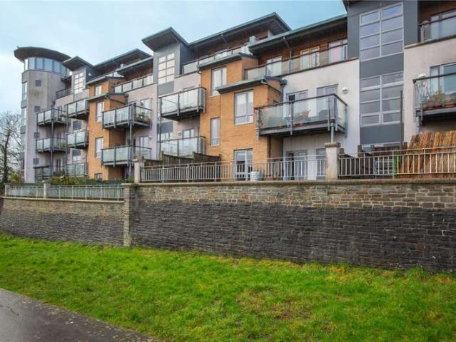 2 Bedroom Apartment Flat