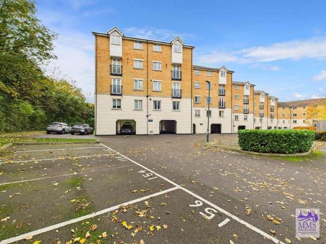 2 Bedroom Apartment Flat