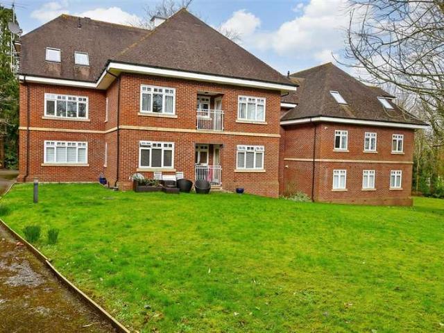 2 Bedroom Apartment Flat