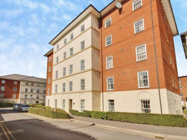 2 Bedroom Apartment Flat