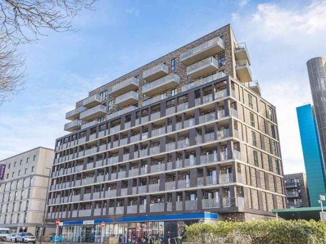 2 Bedroom Apartment Flat