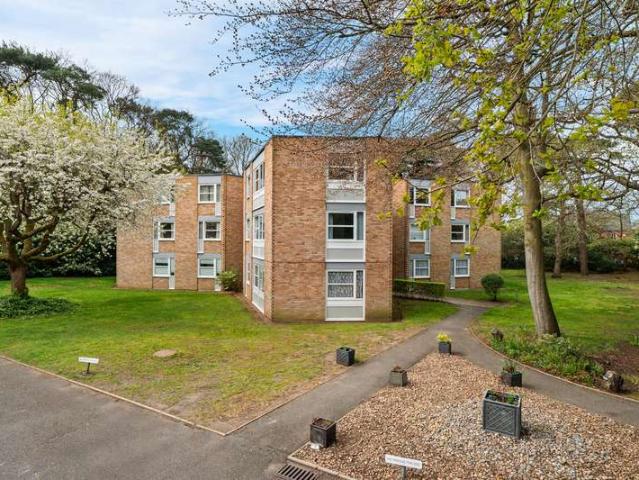 2 Bedroom Apartment Flat