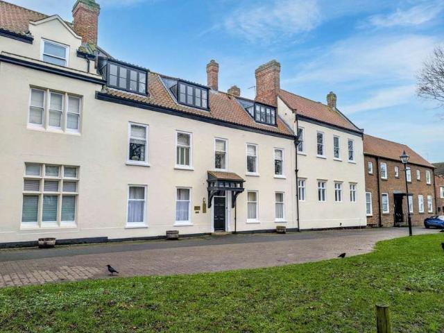 2 Bedroom Apartment Flat
