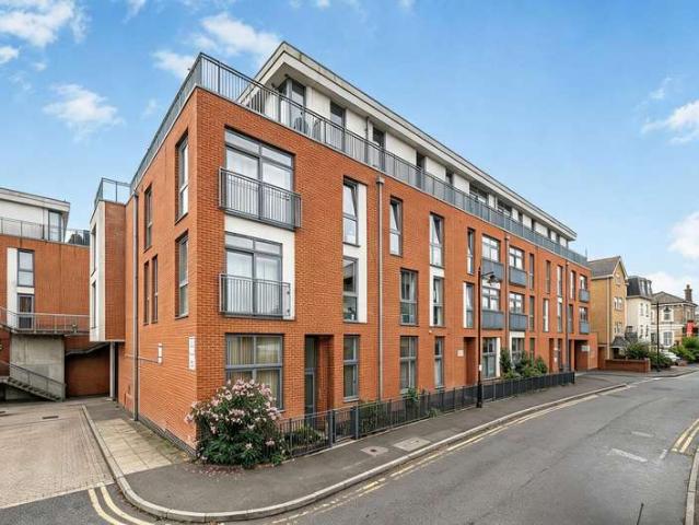 2 Bedroom Apartment Flat