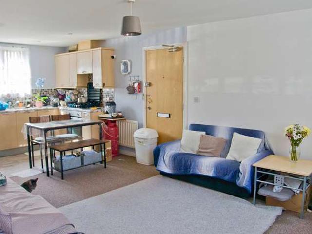 2 Bedroom Apartment Flat
