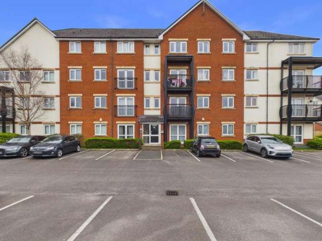 2 Bedroom Apartment Flat