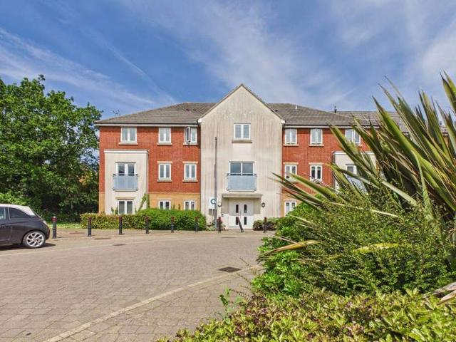 2 Bedroom Apartment Flat
