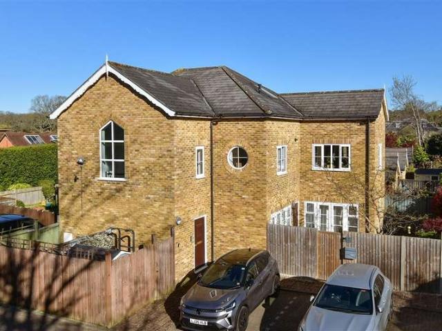 2 Bedroom Apartment Flat