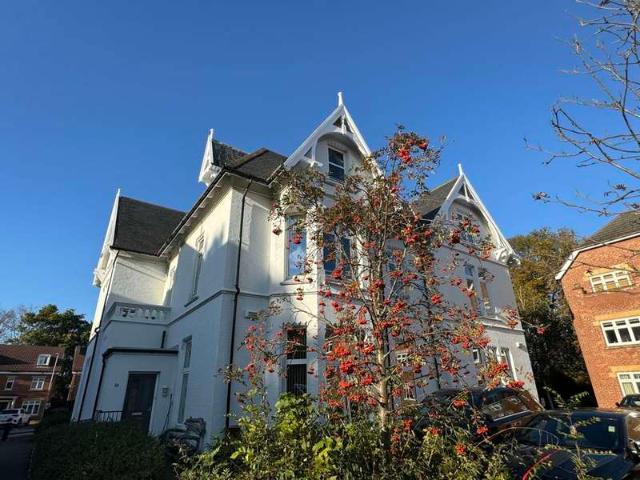 2 Bedroom Apartment Flat