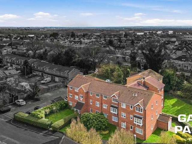 2 Bedroom Apartment Flat