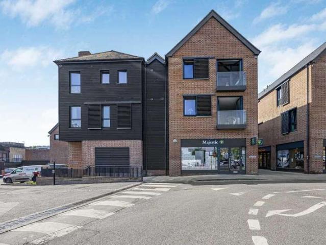 2 Bedroom Apartment Flat