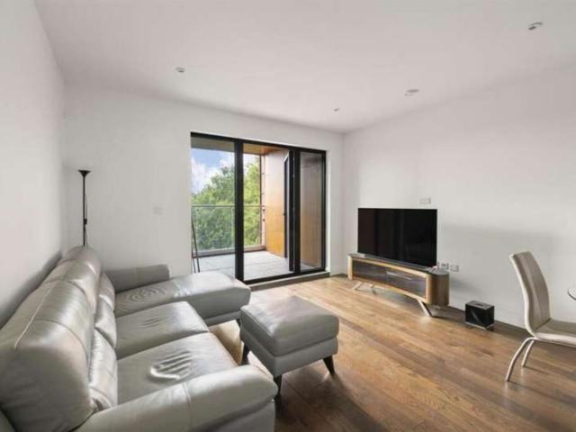 2 Bedroom Apartment Flat