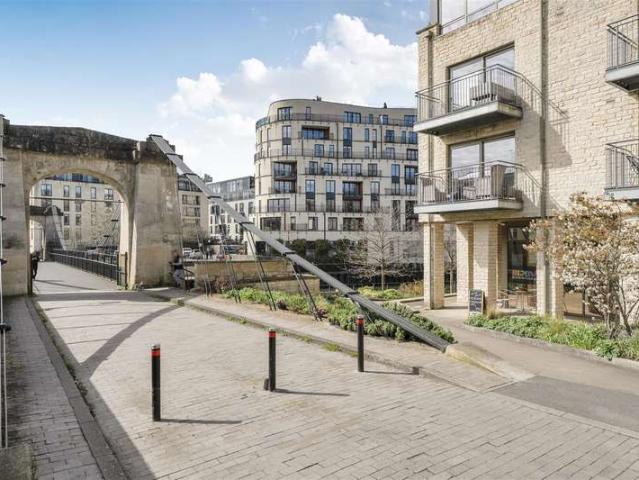 2 Bedroom Apartment Flat