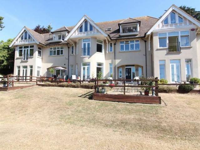 2 Bedroom Apartment Flat