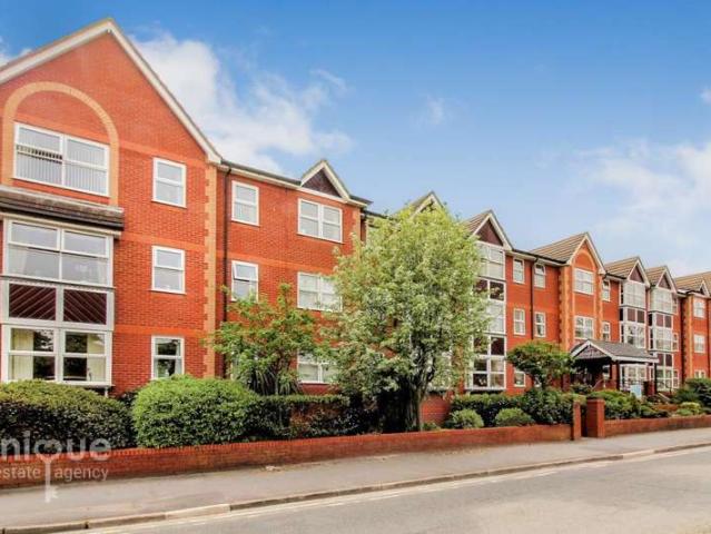 2 Bedroom Apartment Flat