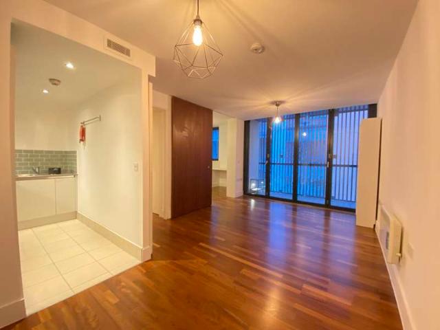 2 Bedroom Apartment Flat