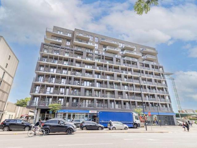 2 Bedroom Apartment Flat