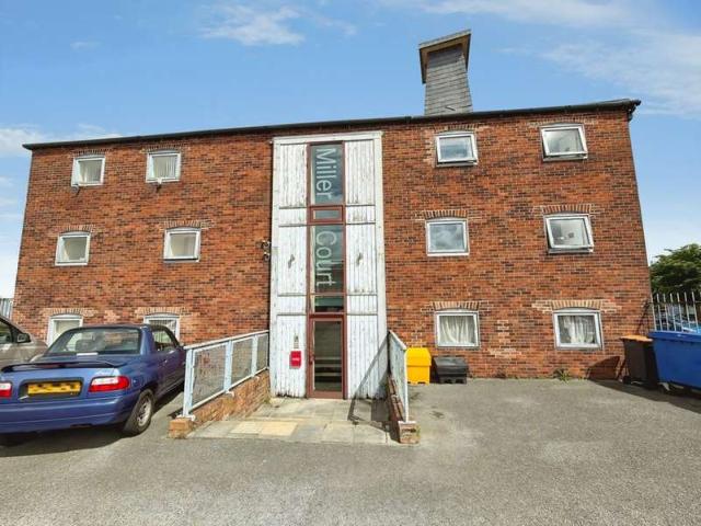 2 Bedroom Apartment Flat