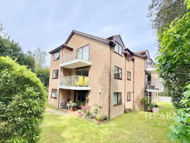 2 Bedroom Apartment Flat