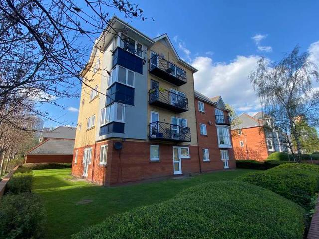 2 Bedroom Apartment Flat