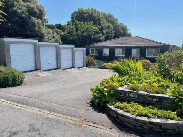 2 Bedroom Apartment Flat