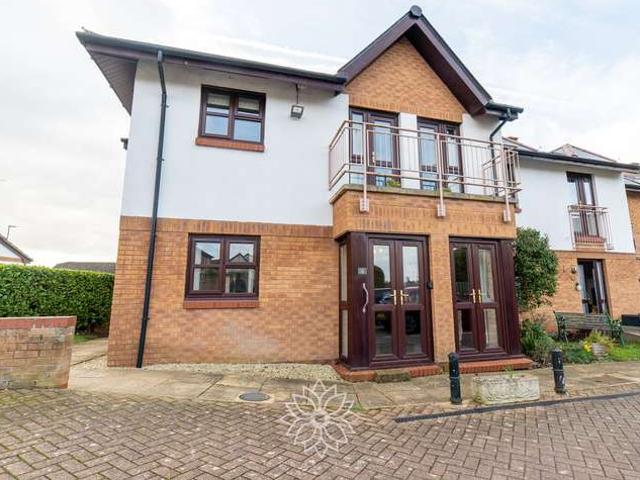 2 Bedroom Apartment Flat