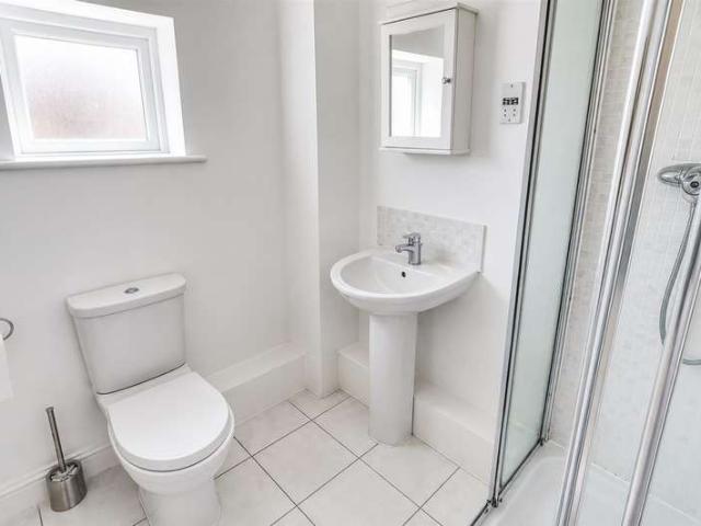 2 Bedroom Apartment Flat