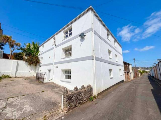 2 Bedroom Apartment Flat