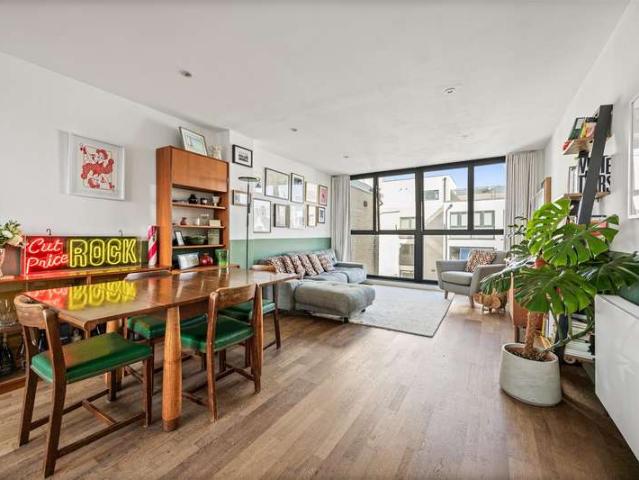2 Bedroom Apartment Flat