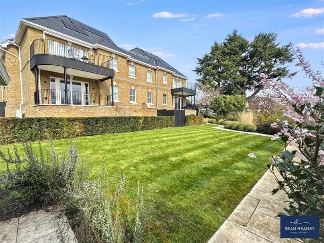 2 Bedroom Apartment Flat