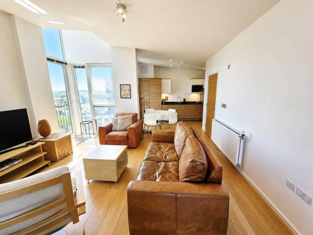 2 Bedroom Apartment Flat