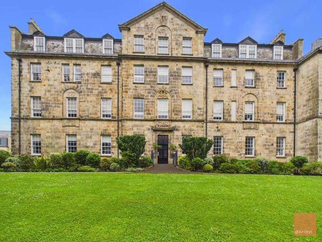 2 Bedroom Apartment Flat
