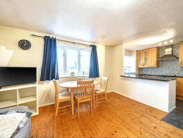2 Bedroom Apartment Flat