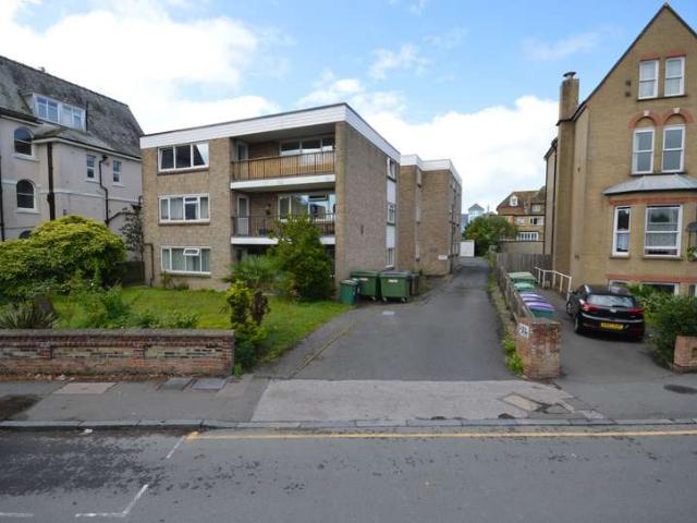 2 Bedroom Apartment Flat