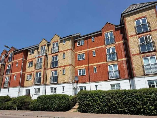 2 Bedroom Apartment Flat