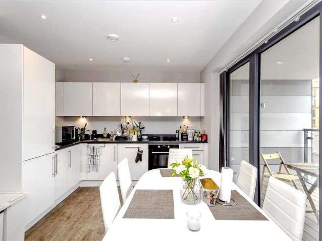2 Bedroom Apartment Flat