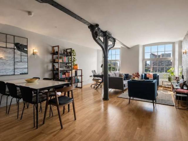 2 Bedroom Apartment Flat